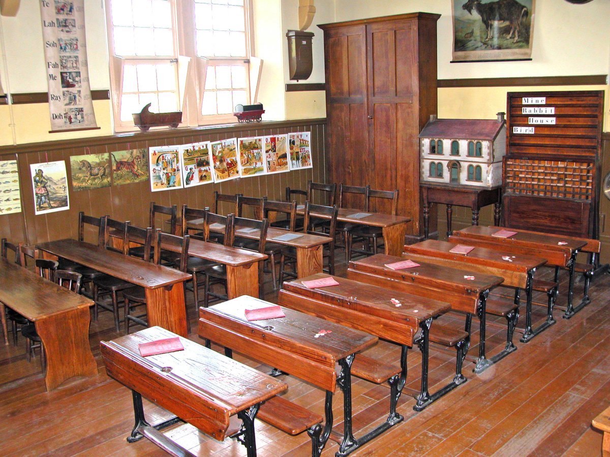 "Victorian School Room in Beamish Open Air Museum. Taken 6 May 2007" by ...