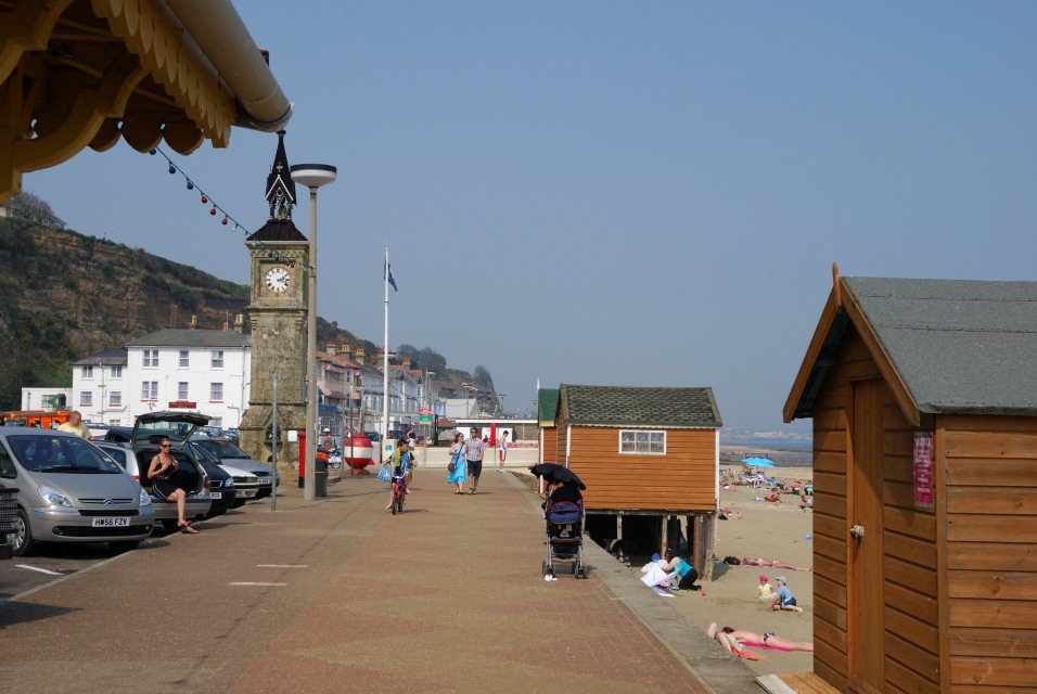 "Shanklin Promenade" by David Thomas at PicturesofEngland.com