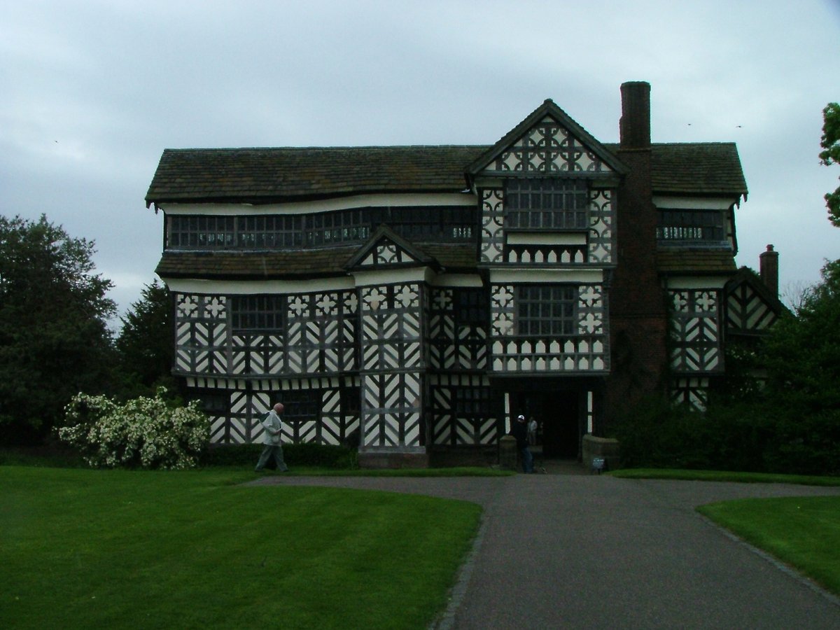 "Little Moreton Hall" by David Walter at PicturesofEngland.com