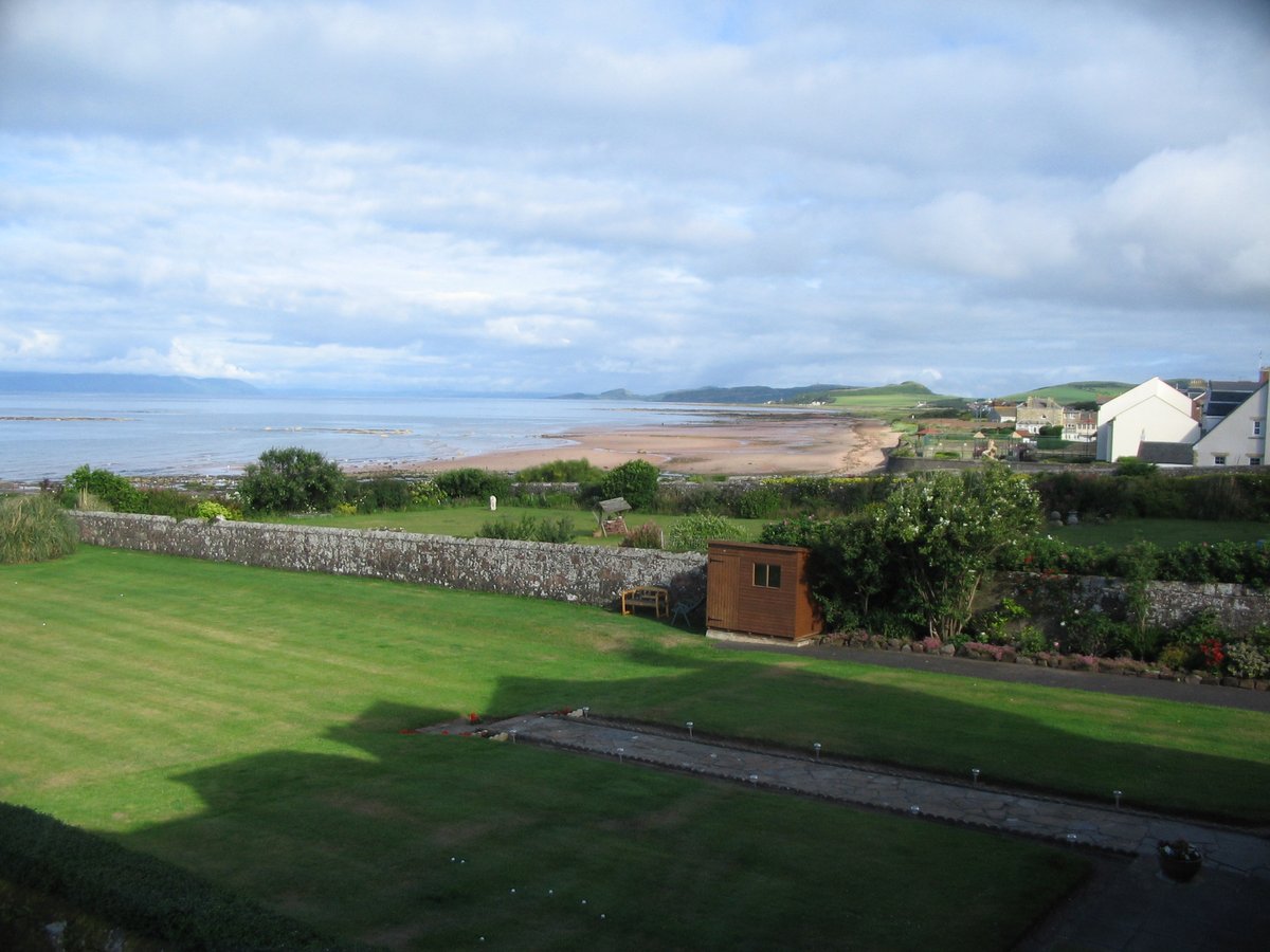 "Seamill coast" by Jan Minter at PicturesofEngland.com