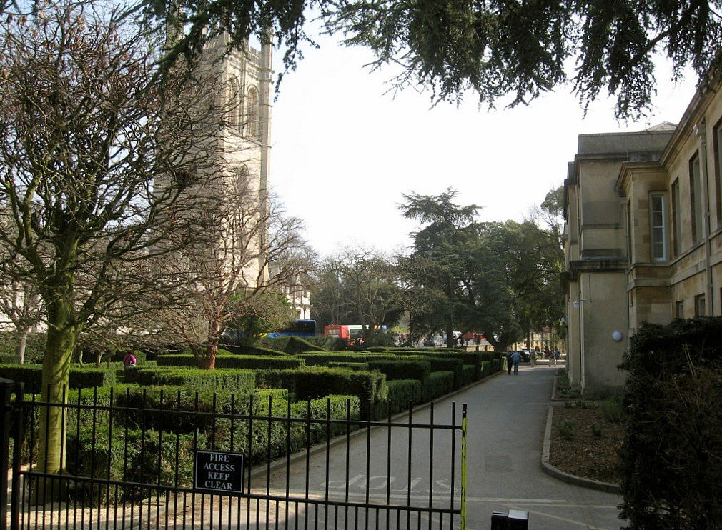 "Oxford Botanical Gardens 050" by Penny Williamson at PicturesofEngland.com