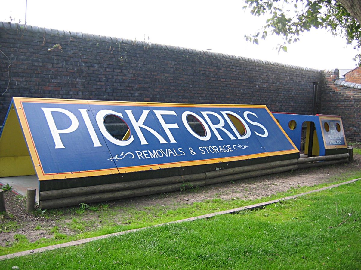 "Pickfords" by Elizabeth Cockburn at PicturesofEngland.com