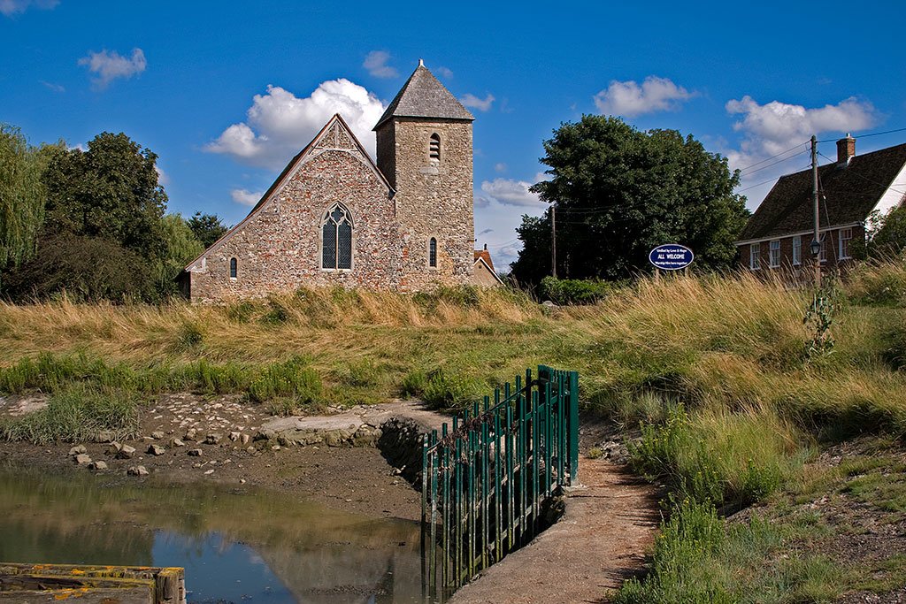 "Lower Halstow church" by David Wigham at PicturesofEngland.com