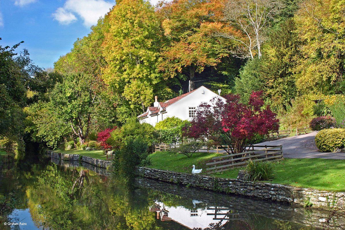 "Limpley Stoke, Wiltshire" by Graham Rains at PicturesofEngland.com