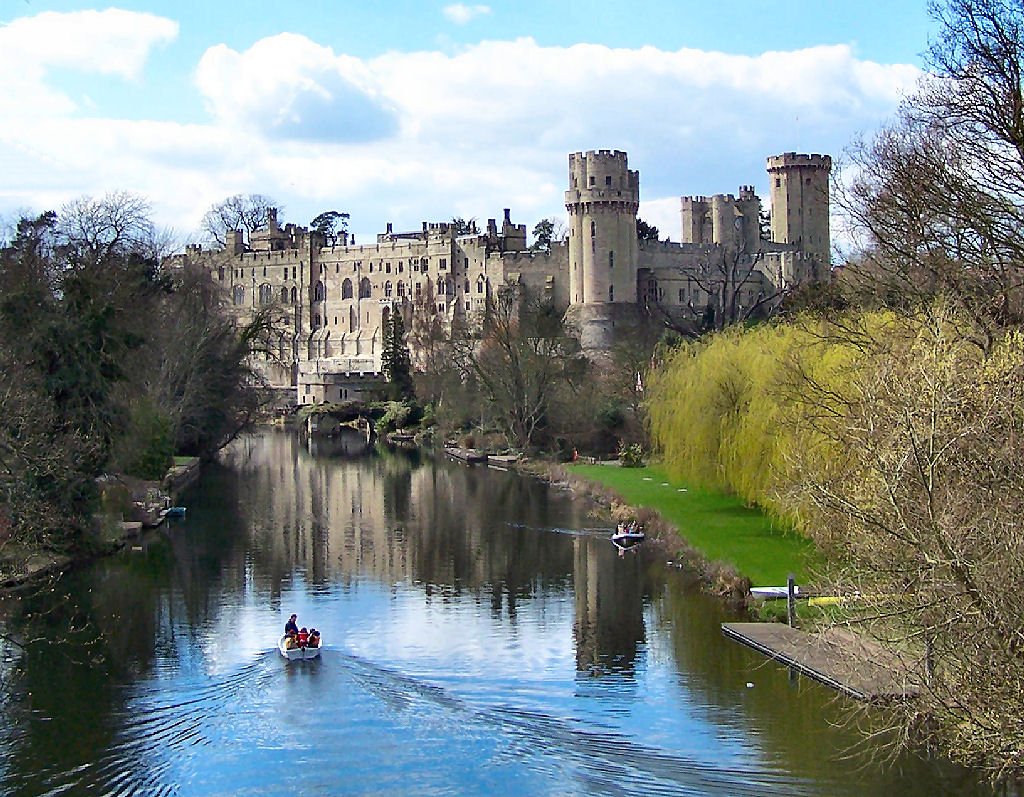 "Warwick Castle" by Kevin Sinclair at PicturesofEngland.com