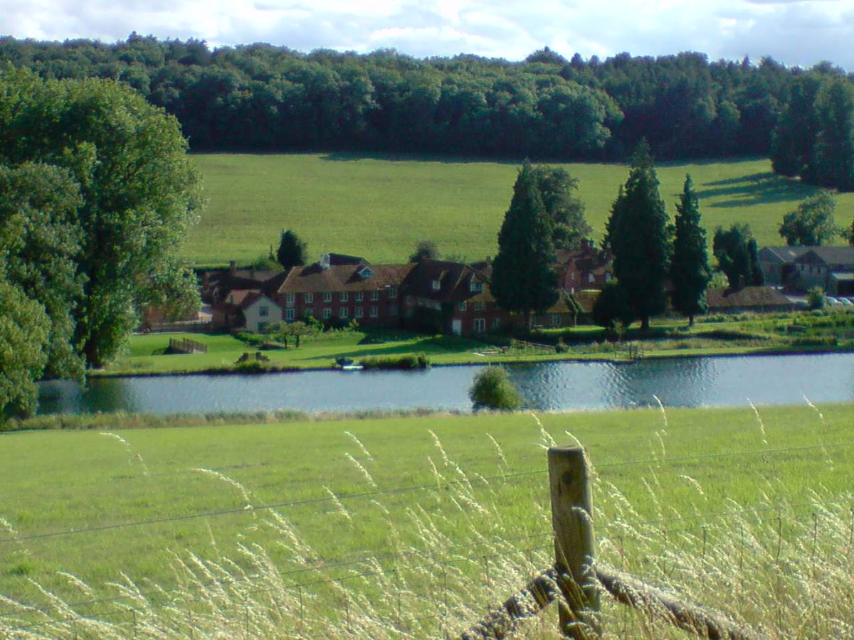 "Chess Valley, Little Chalfont" by Ana Johnson at PicturesofEngland.com