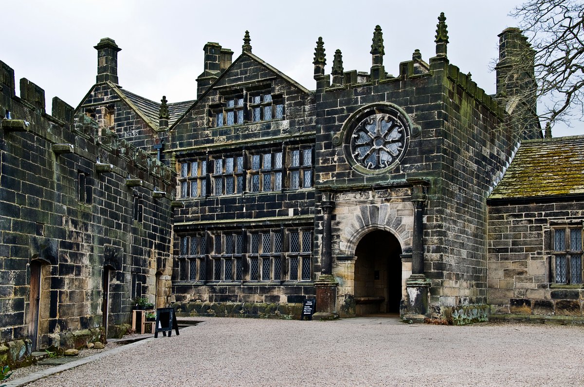 "East Riddlesden Hall" by Rod Burkey at PicturesofEngland.com