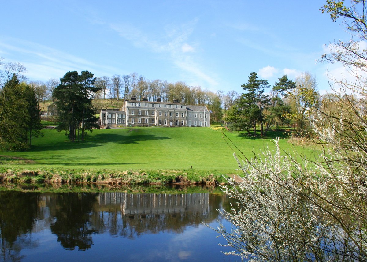 "Waddow Hall" by Sue Bristo at PicturesofEngland.com