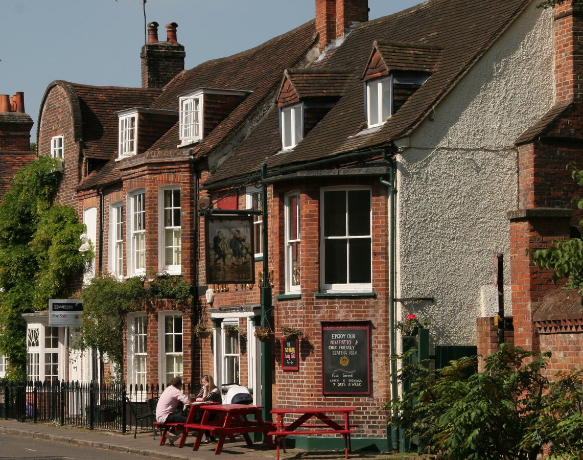 "The Two Brewers, Marlow" by Edward Lever at PicturesofEngland.com