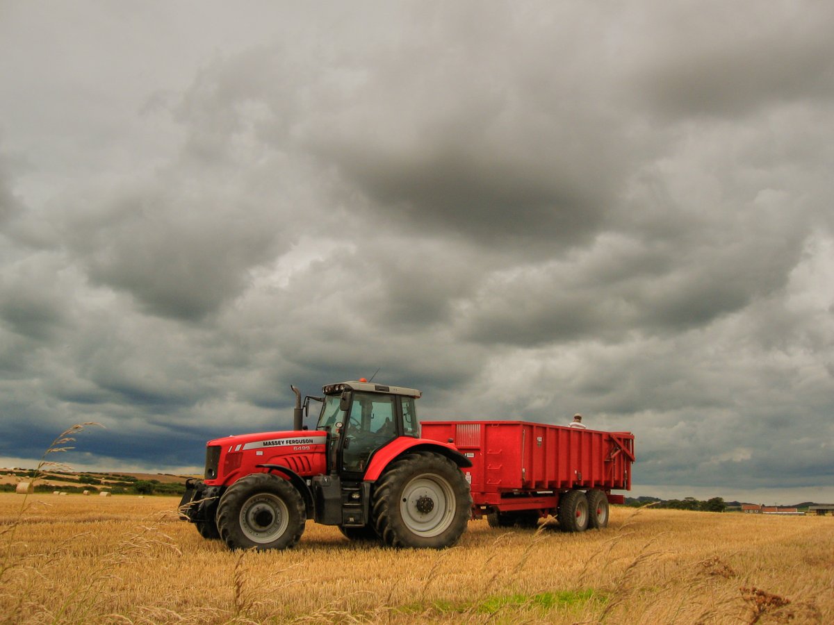 "Farming on the edge" by Mick Carver at PicturesofEngland.com