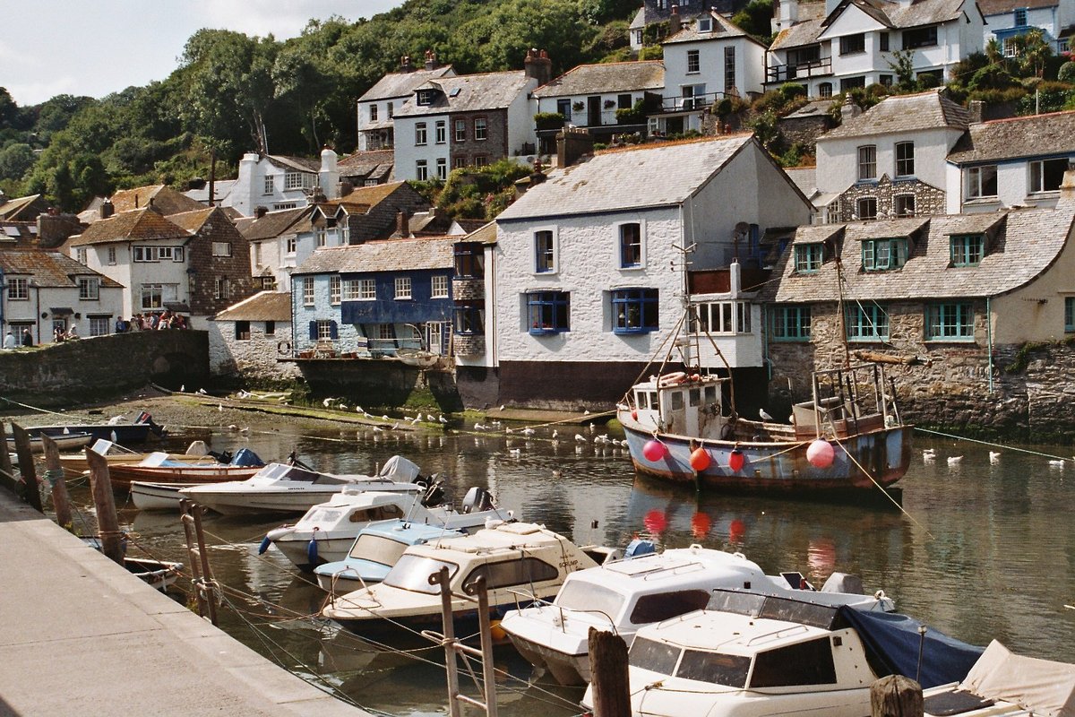 "Polperro" by Hans Hulswit at PicturesofEngland.com