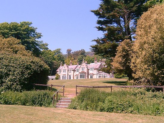 "East Dene" by Ray Todd at PicturesofEngland.com
