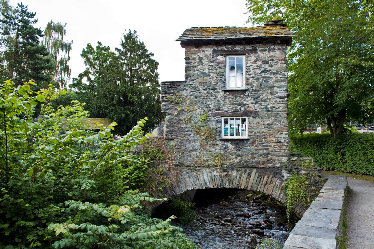 "Bridge House, Ambleside" by Dave John at PicturesofEngland.com