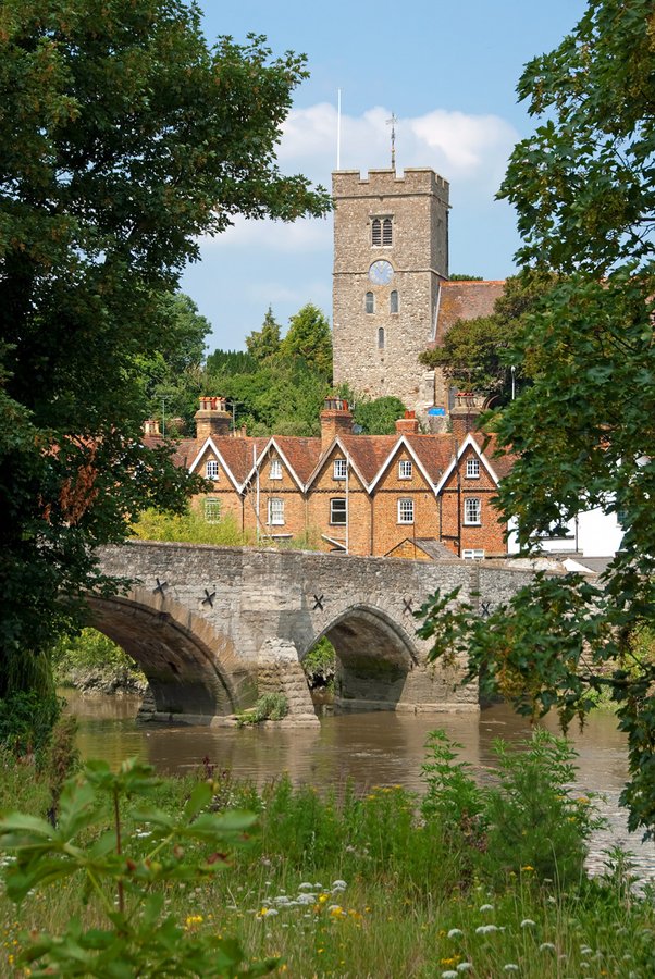 "Aylesford" by Andrew Marks at PicturesofEngland.com