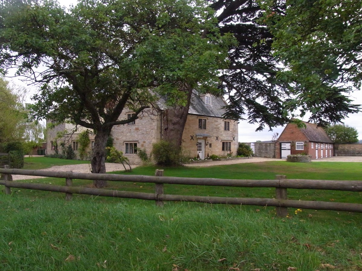 "The Old Manor House, Armscote" by Karen Lee at PicturesofEngland.com