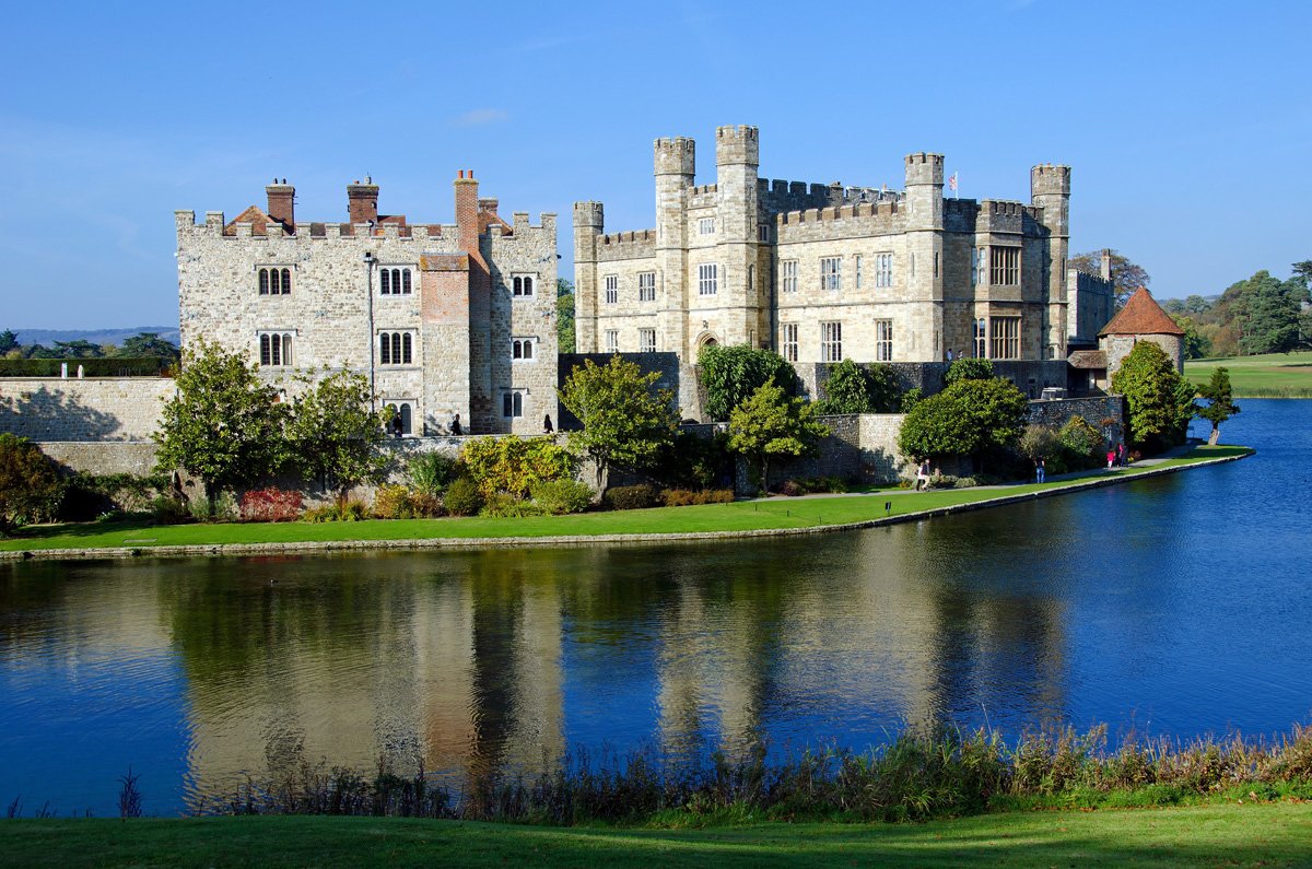 "Leeds Castle" by Andrew Marks at PicturesofEngland.com