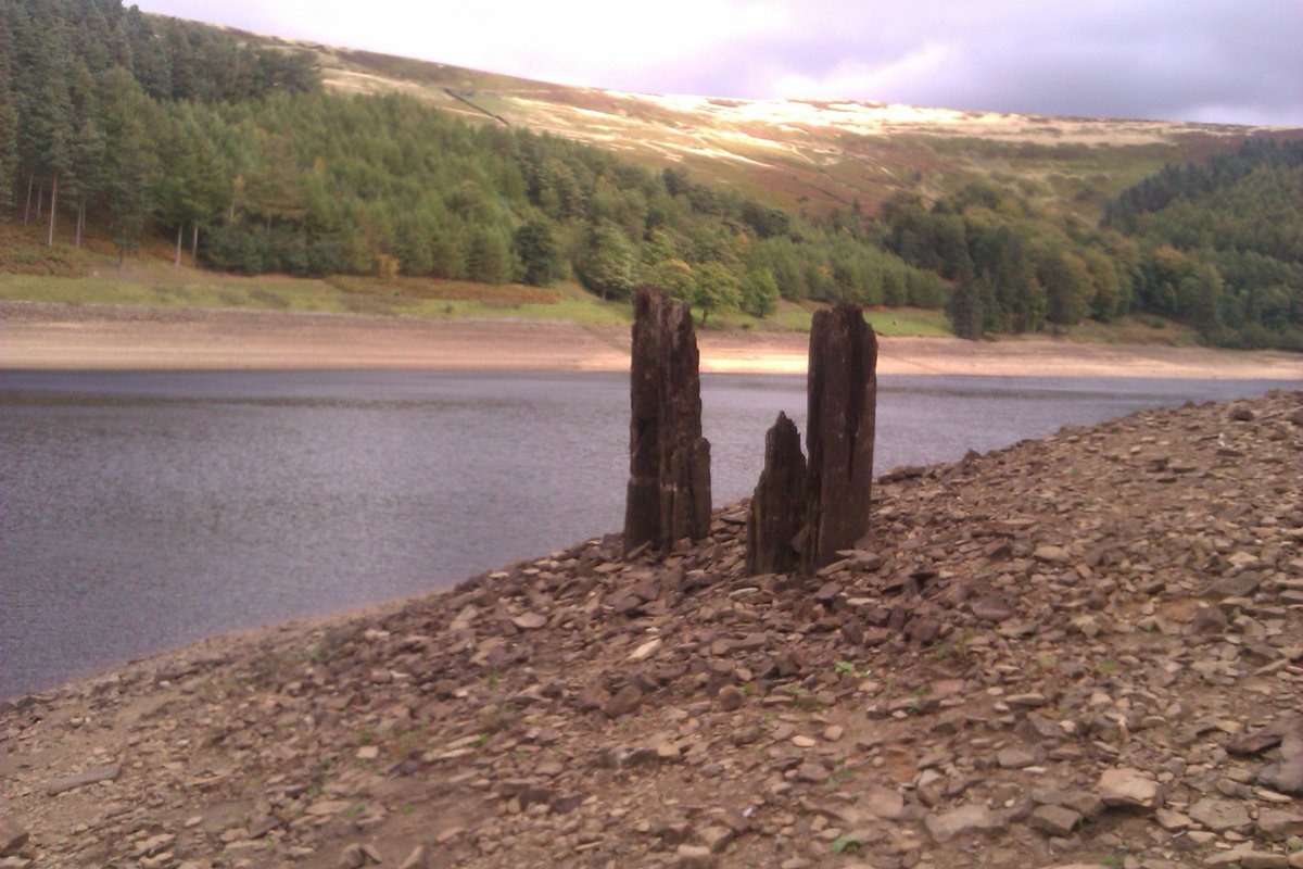"Ladybower" by Clair Milner at PicturesofEngland.com