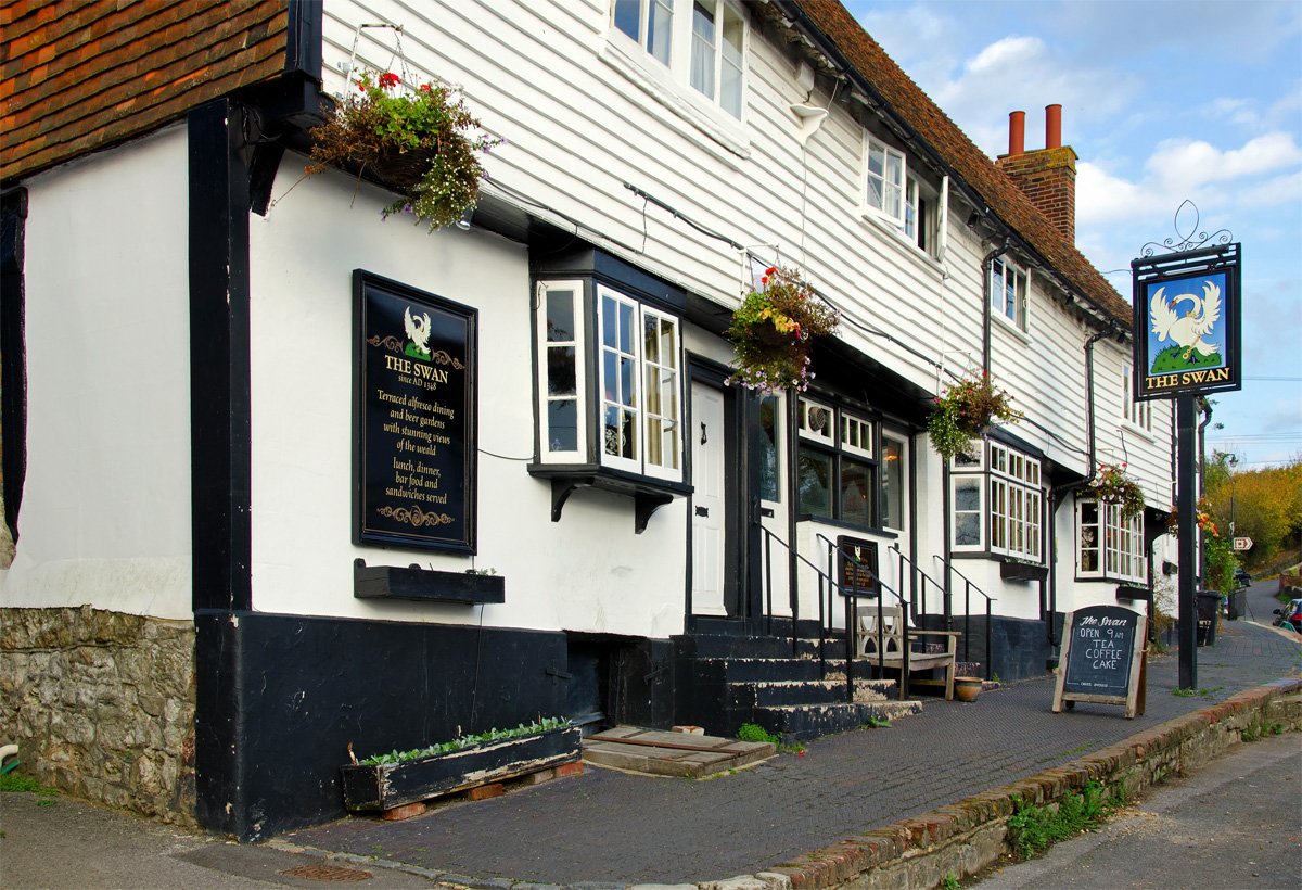 "The Swan" by Andrew Marks at PicturesofEngland.com