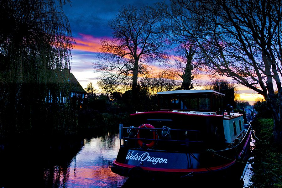 "Aldermaston, Berkshire" by Paul Hilton at PicturesofEngland.com