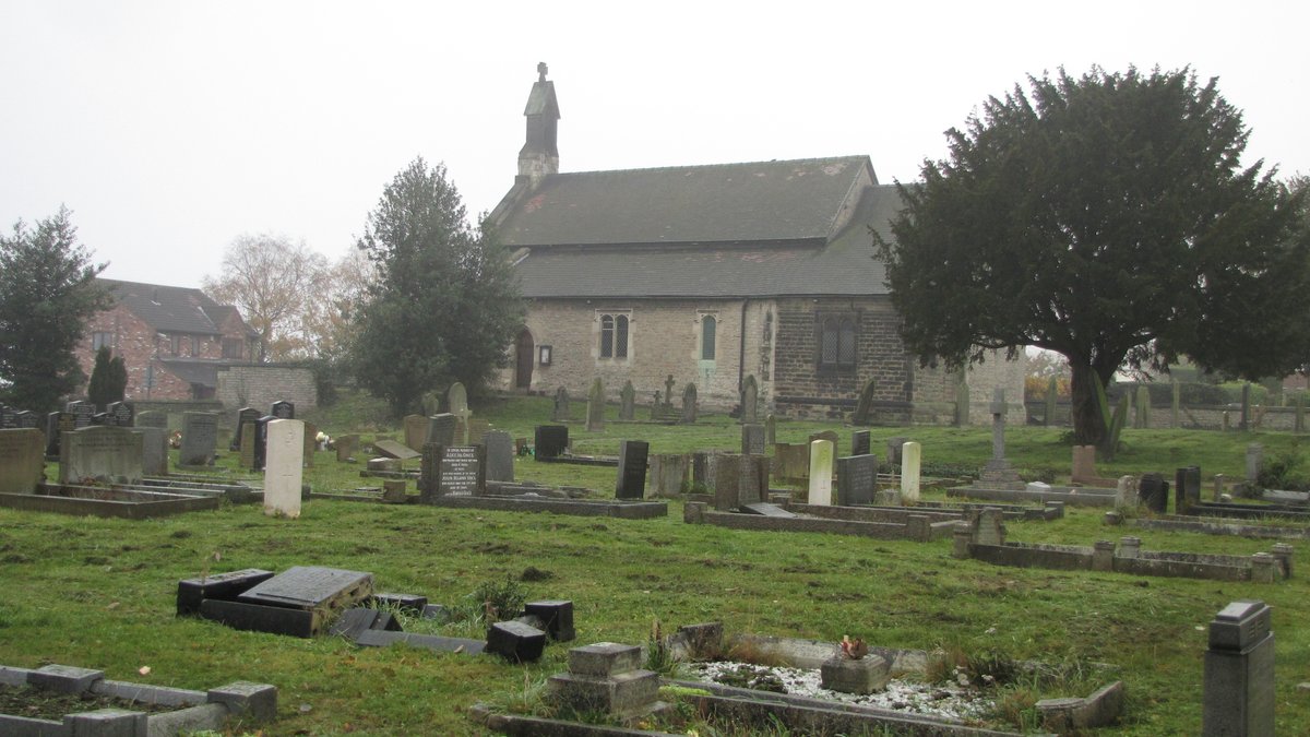 "St James Church, Fairburn" by leedspyeman at PicturesofEngland.com
