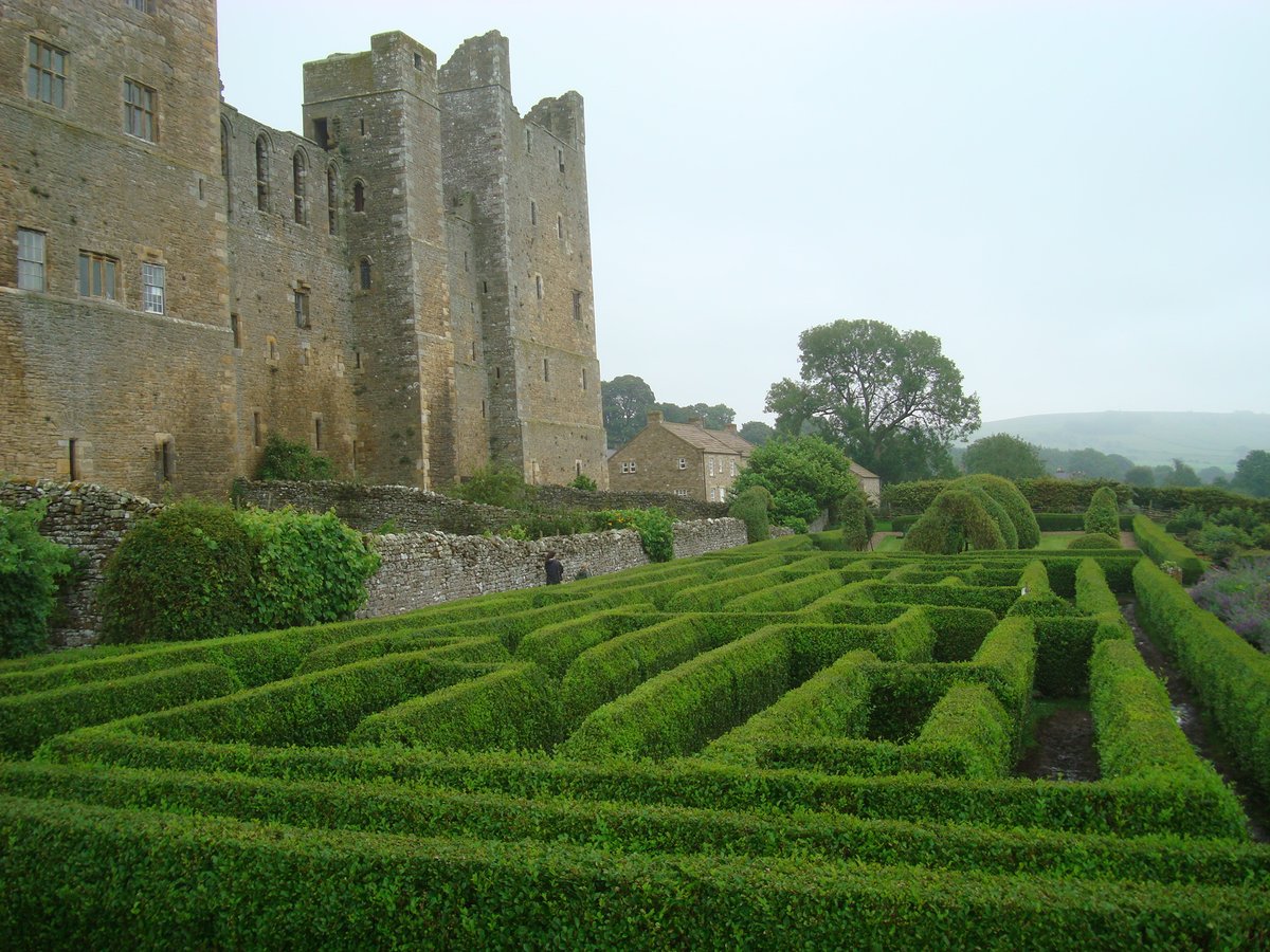 "Bolton Castle Maze" by Victor Naumenko at PicturesofEngland.com