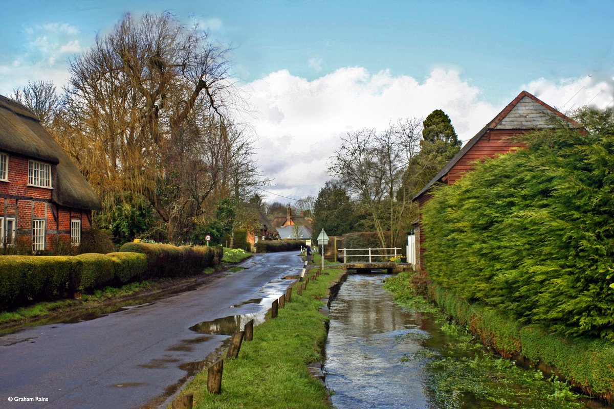 "Rockbourne, Hampshire." by Graham Rains at PicturesofEngland.com