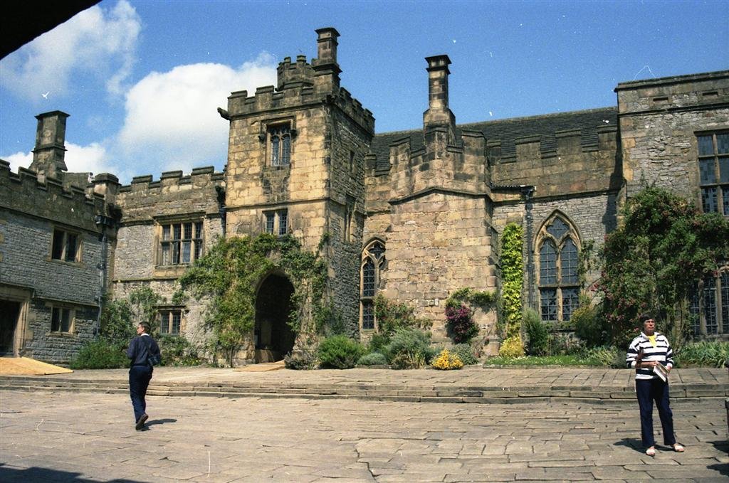 "Haddon Hall, Derbyshire" by Robert Hanley at PicturesofEngland.com