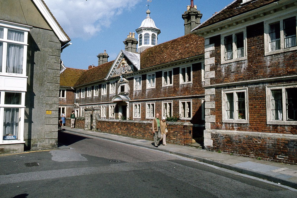 "Matrons College" by Robert Hanley at PicturesofEngland.com