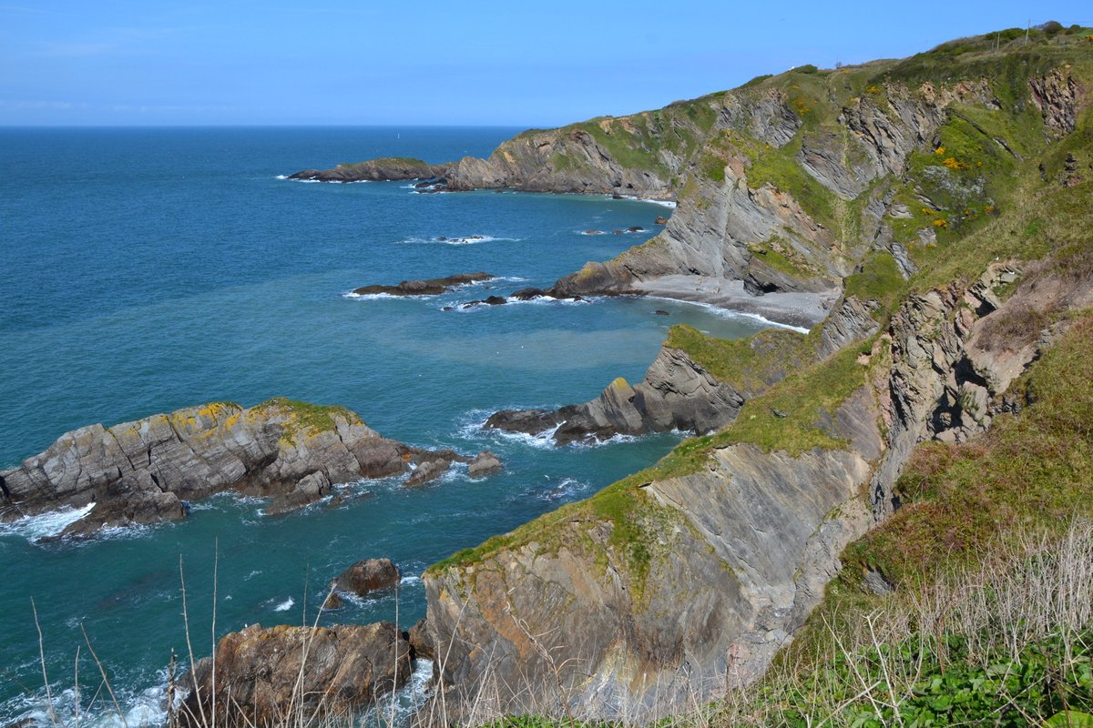 "Devon coastline" by Martin Humphreys at PicturesofEngland.com