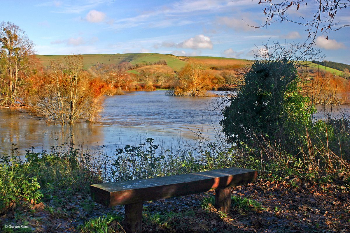 "Stour Valley Winter, Dorset." by Graham Rains at PicturesofEngland.com