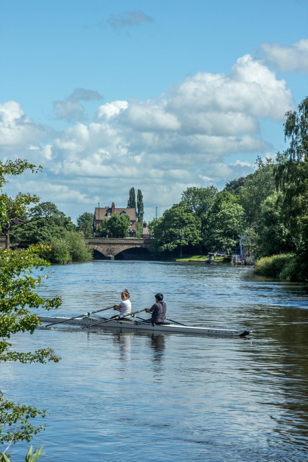 "Burton upon Trent" by Steve Stain at PicturesofEngland.com