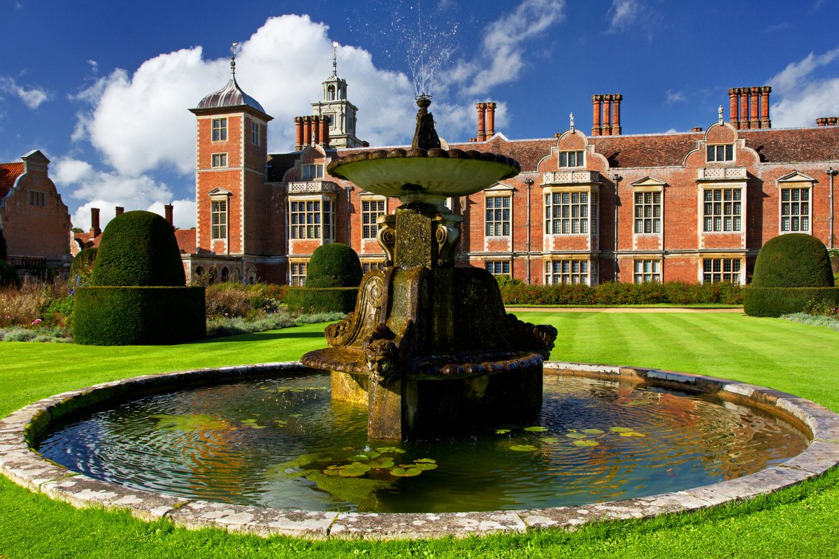 "Blickling Hall, Norfolk" by David Swann at PicturesofEngland.com