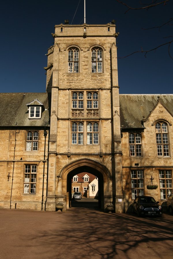 "Uppingham" by Zbigniew Siwik at PicturesofEngland.com