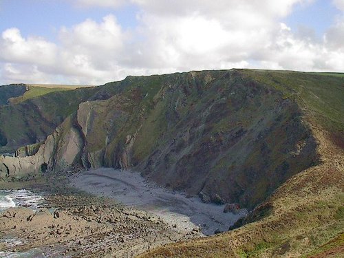 "Morwenstow beach, Cornwall" by Bpeters at PicturesofEngland.com