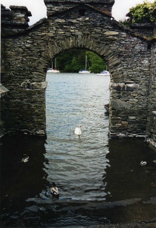 "Fell Foot Park" by Alan Dixon at PicturesofEngland.com