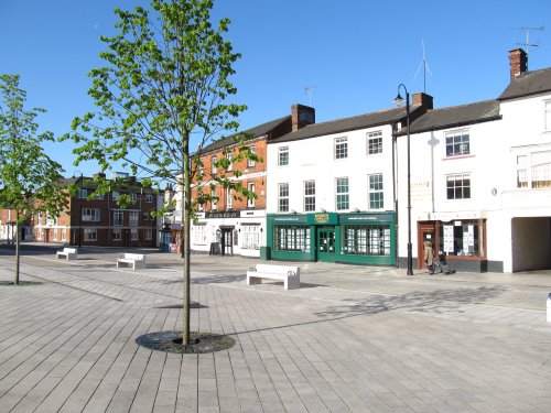 "Kettering" by Rod Warner at PicturesofEngland.com