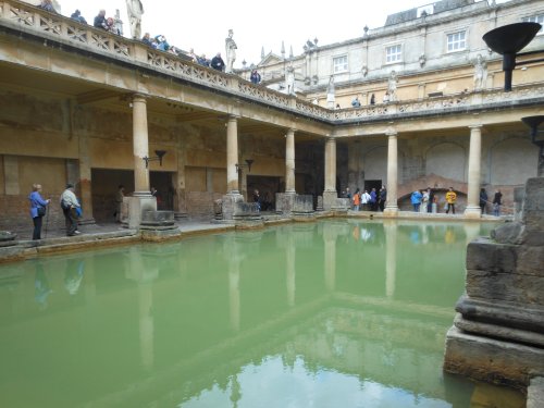 "Main Pool, Roman Baths" by Lauren Daniells at PicturesofEngland.com